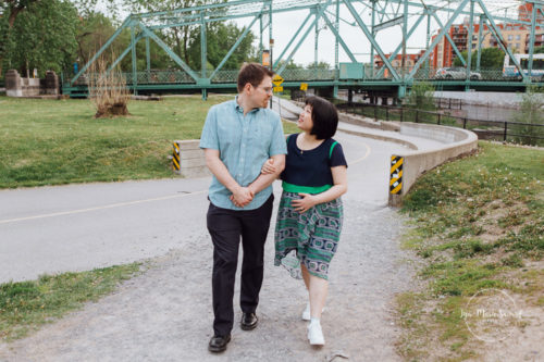 Caihui & Éric - Photos de maternité au Canal de Lachine